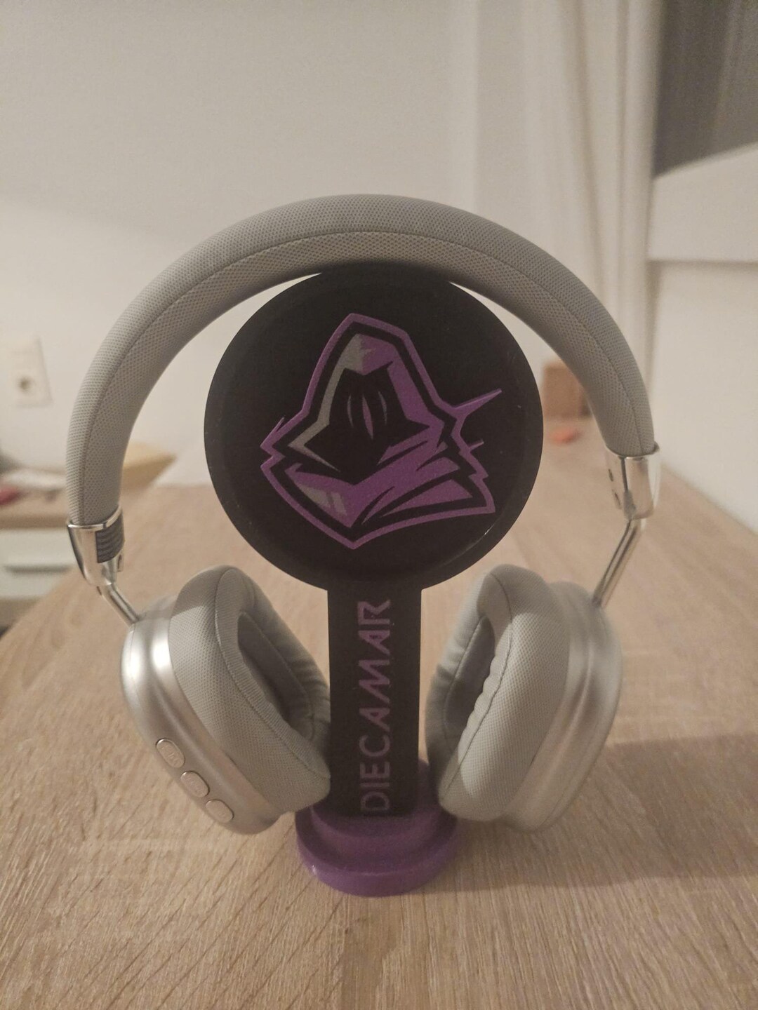 VALORANT Headset Stand, Omen Picture Headphone Holder, Cute Desk ...