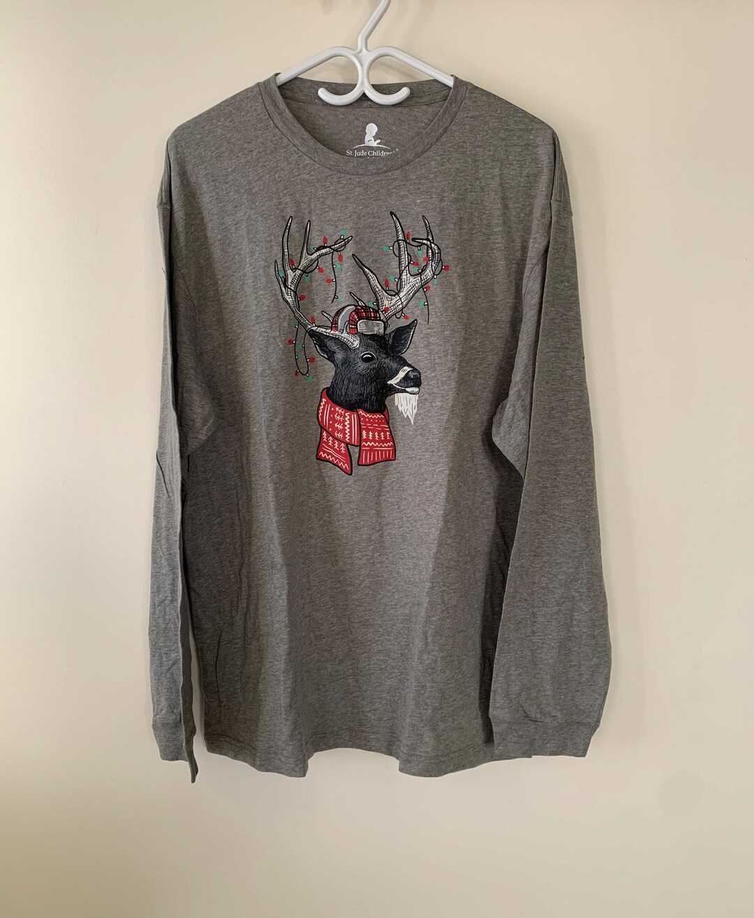 St. Jude Children’s Research Hospital Gray Reindeer Tee Shirt NWOT Size ...