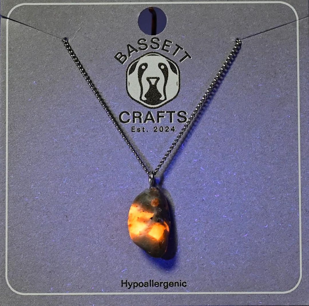 Yooperlite Pendant Necklace Small: Glow Rocks, , Sodalite, UV Necklace ...