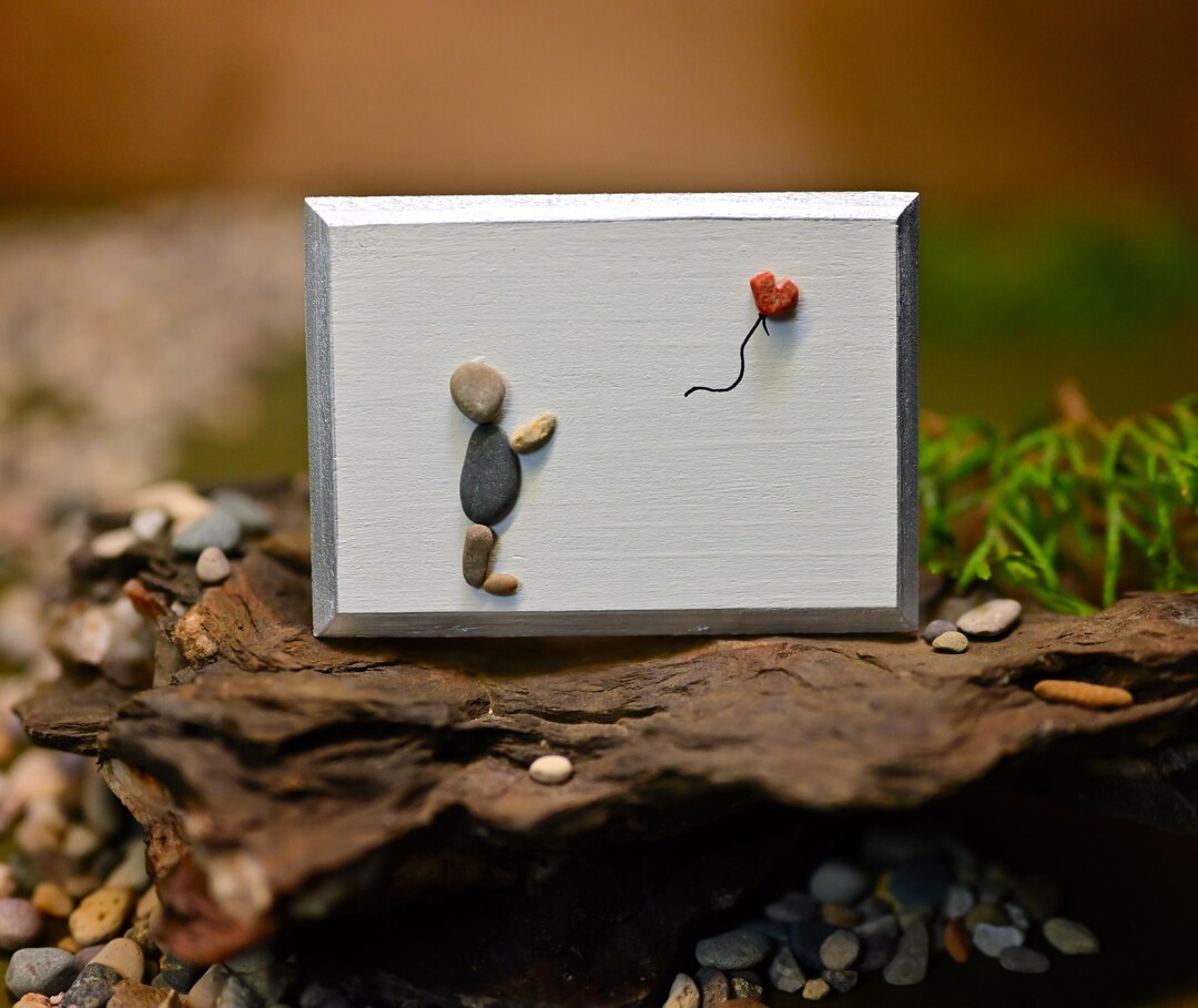 Pebble Art Magnet: Handmade Michigan Souvenir Gift - Etsy