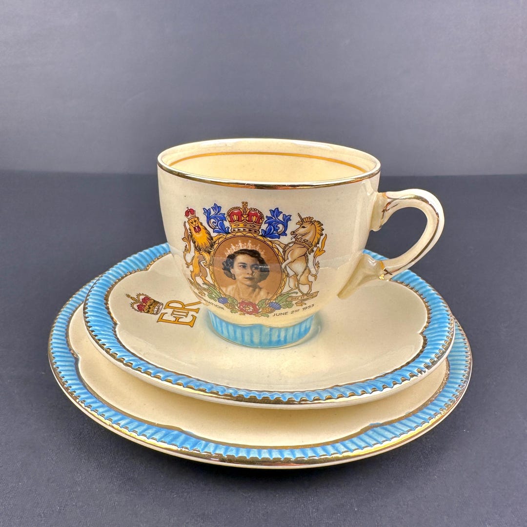 Vintage Clarice Cliff Trio Tea Set - 1950s Queen Elizabeth Coronation ...