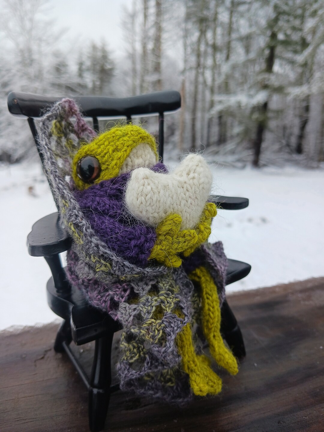 Knitted Frog With Purple Sweater, Heart, and Blanket . Valentine Frog ...