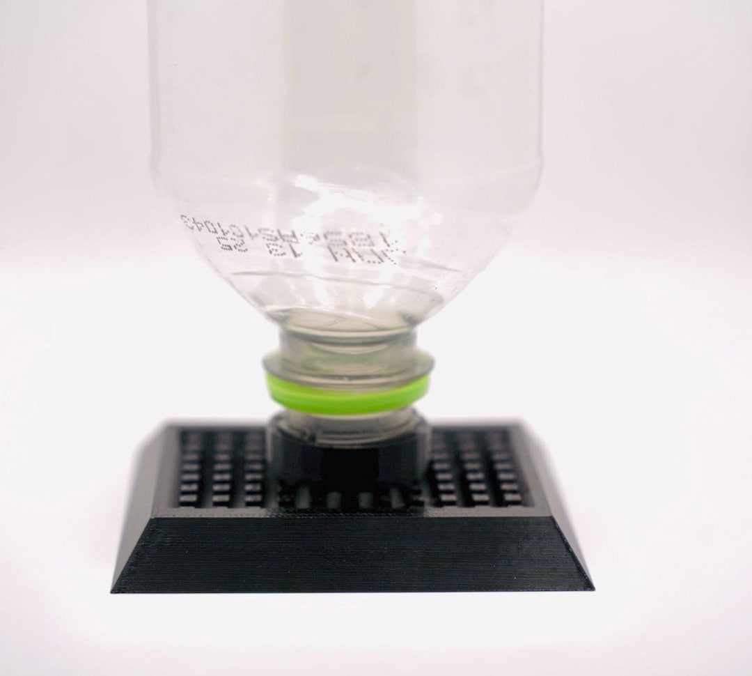 Insect Water & Food Feeder - Gravity Fed, Easy Access for Dubia Roaches ...