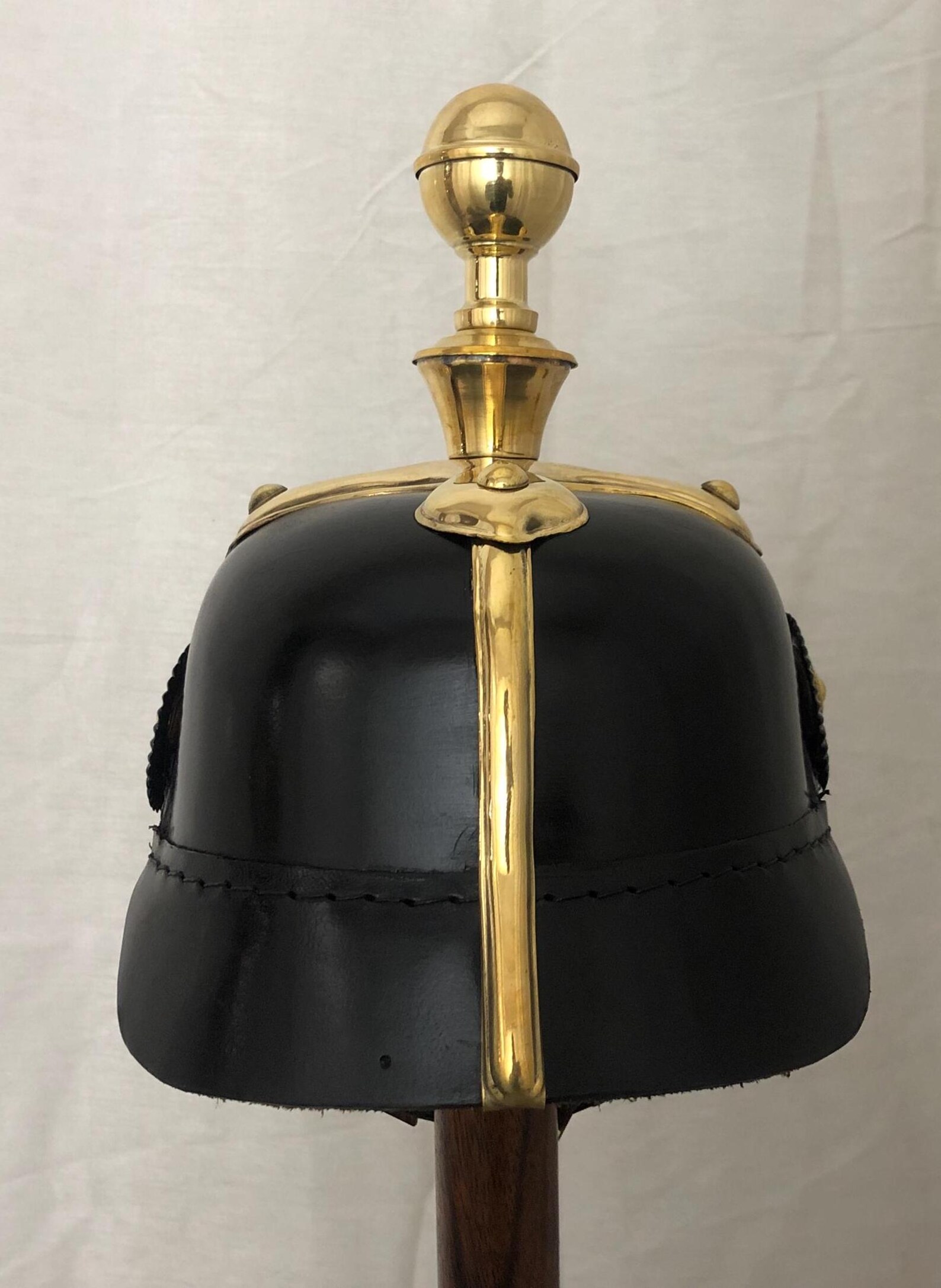 German Prussian Pickelhaube Helmet, Leather & Brass, LARP Cosplay - Etsy