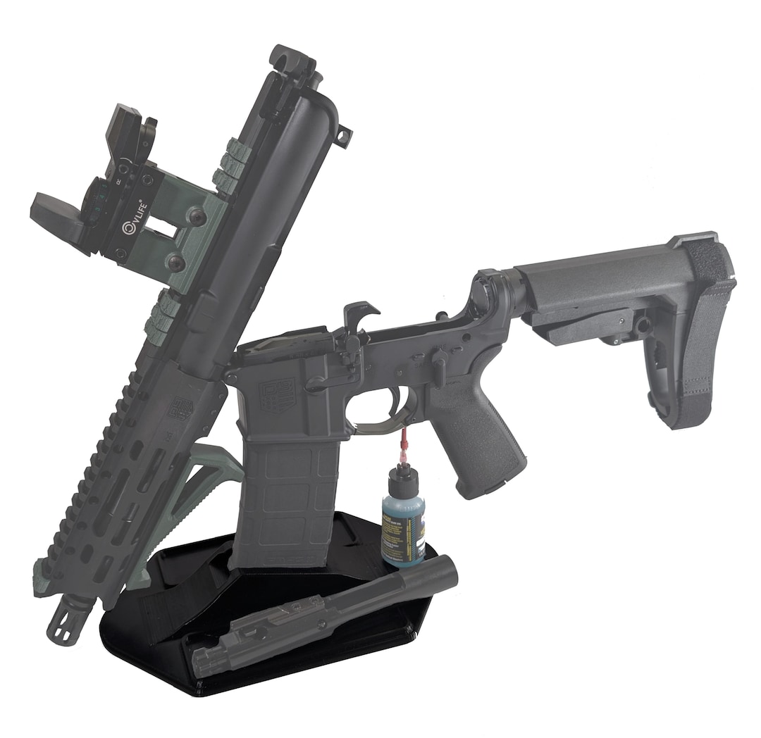 AR-15/M4 (5.56/.223/300blk) Cleaning and Display Stand, Magpul ...