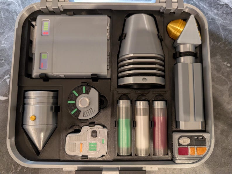 Starfleet Medical Kit With Medical Tools - 3D Printed Hand Finished ...