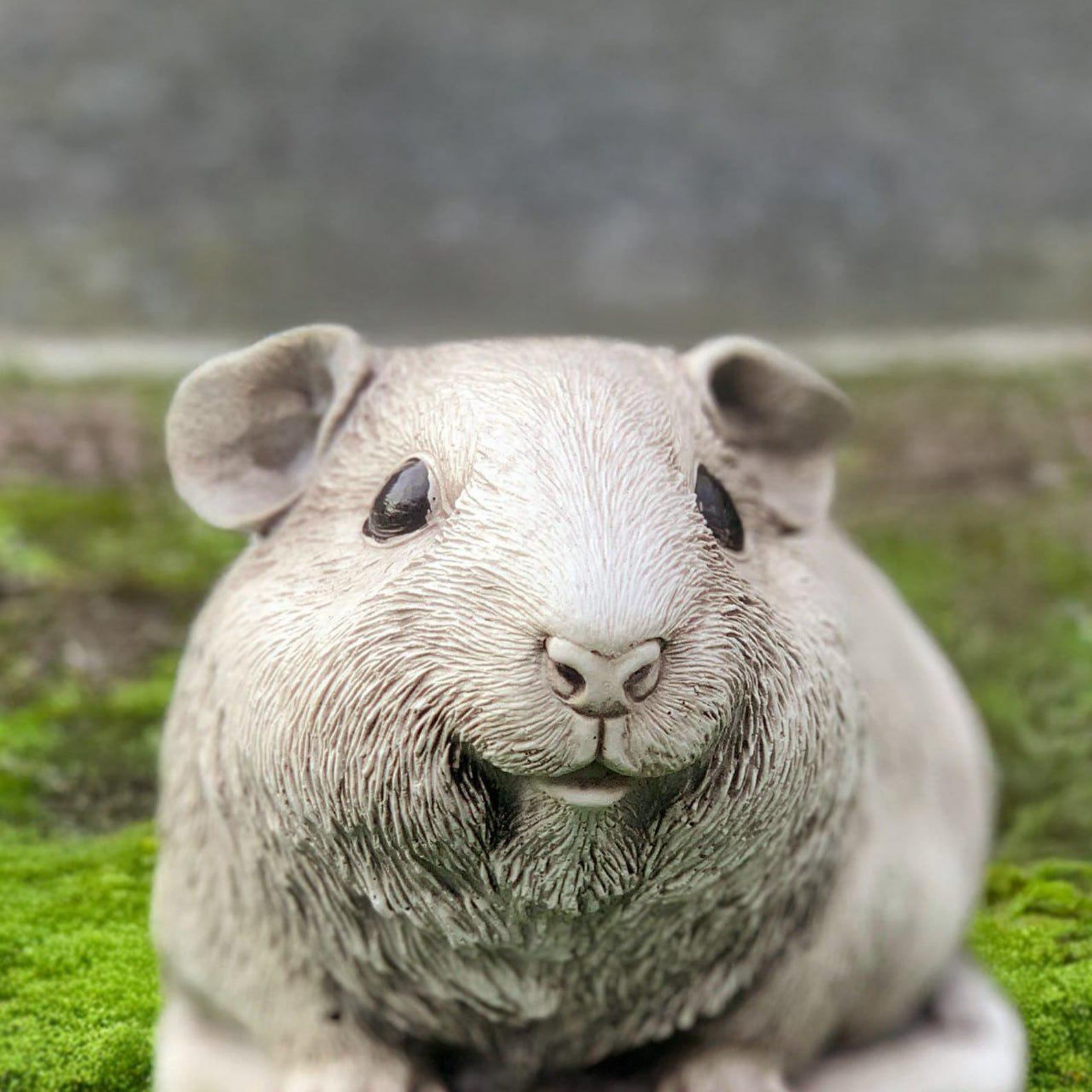 Realistic Guinea Pig Statue Handcrafted Stone Rodent Sculpture Concrete ...