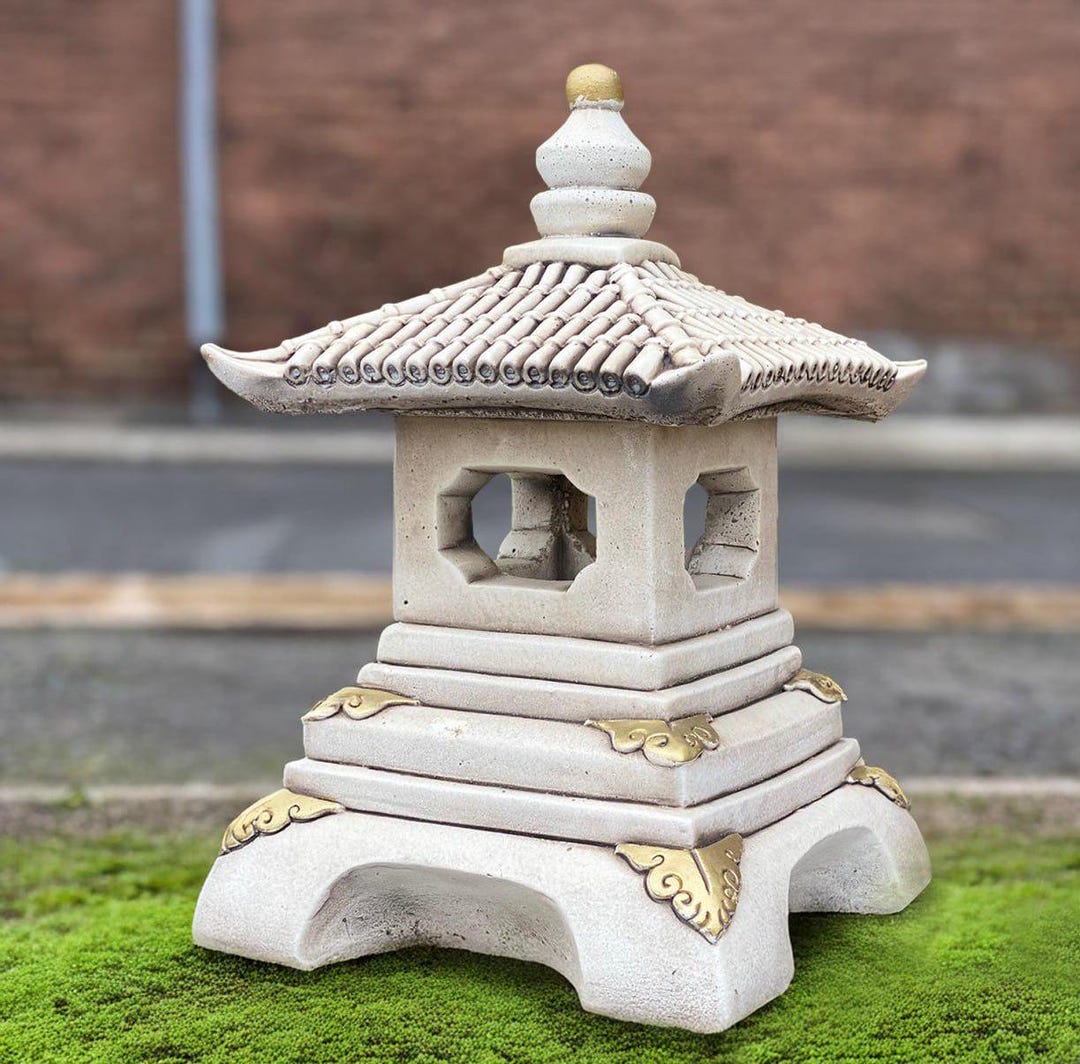 Large Lantern Pagoda Statue Concrete Pagoda Figurine Massive Lantern ...