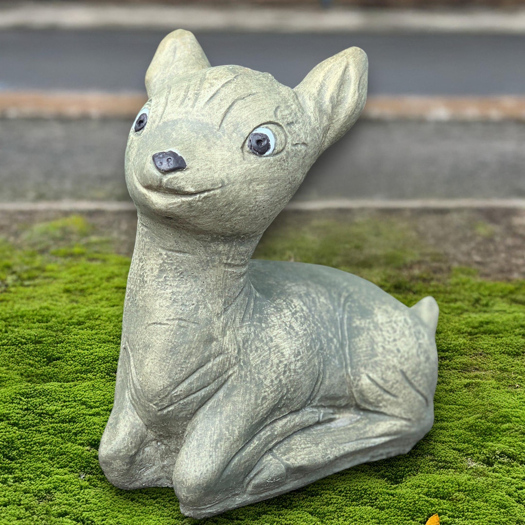 Garden Cement Deer Statue Concrete Deer Sculpture Outdoor Wildlife ...