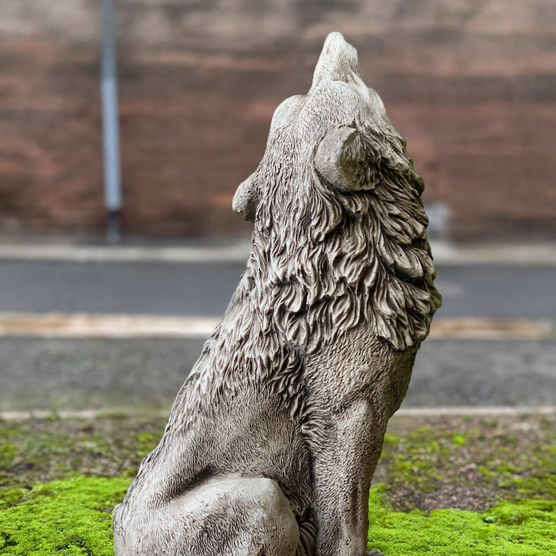 Large Howling Wolf Statue Concrete Wolf Sculpture for Garden Outdoor ...