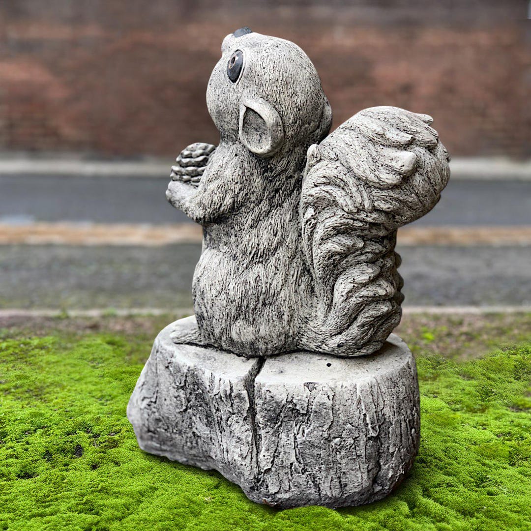 Outdoor Squirrel Sculpture Concrete Squirrel With Nut Statue Cement ...