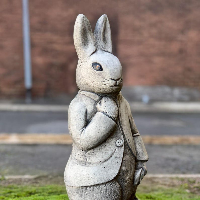 Outdoor Peter Rabbit Figurine Concrete Rabbit Statue Stone Animal ...