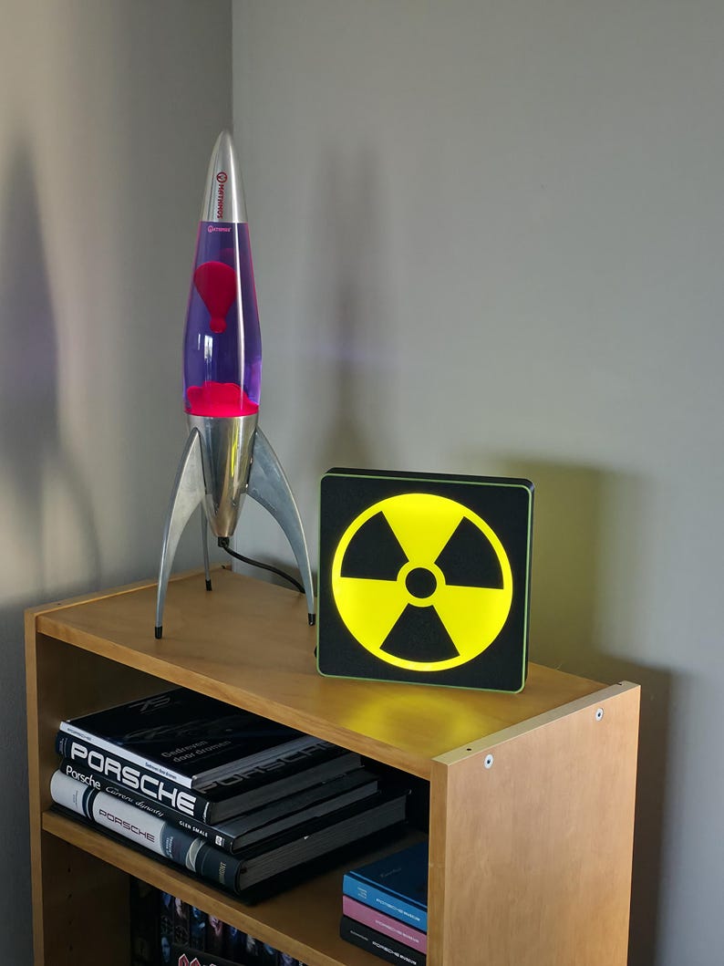 Radioactive Gamer Lamp – 3D Printed LED Lightbox for Desk & Science ...