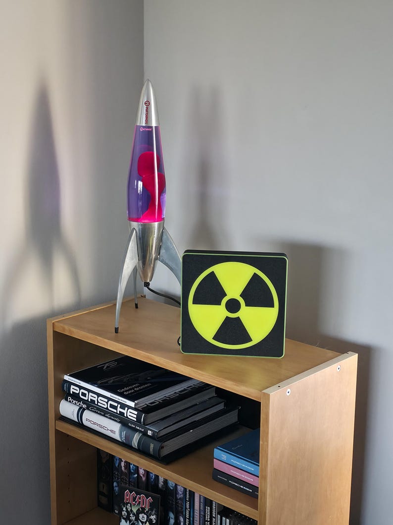 Radioactive Gamer Lamp – 3D Printed LED Lightbox for Desk & Science ...
