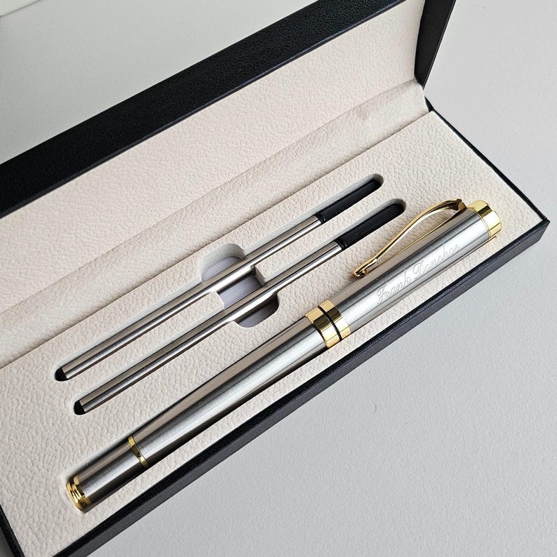 Custom Engraved Pen Gift Set | Personalised Graduation Present or ...