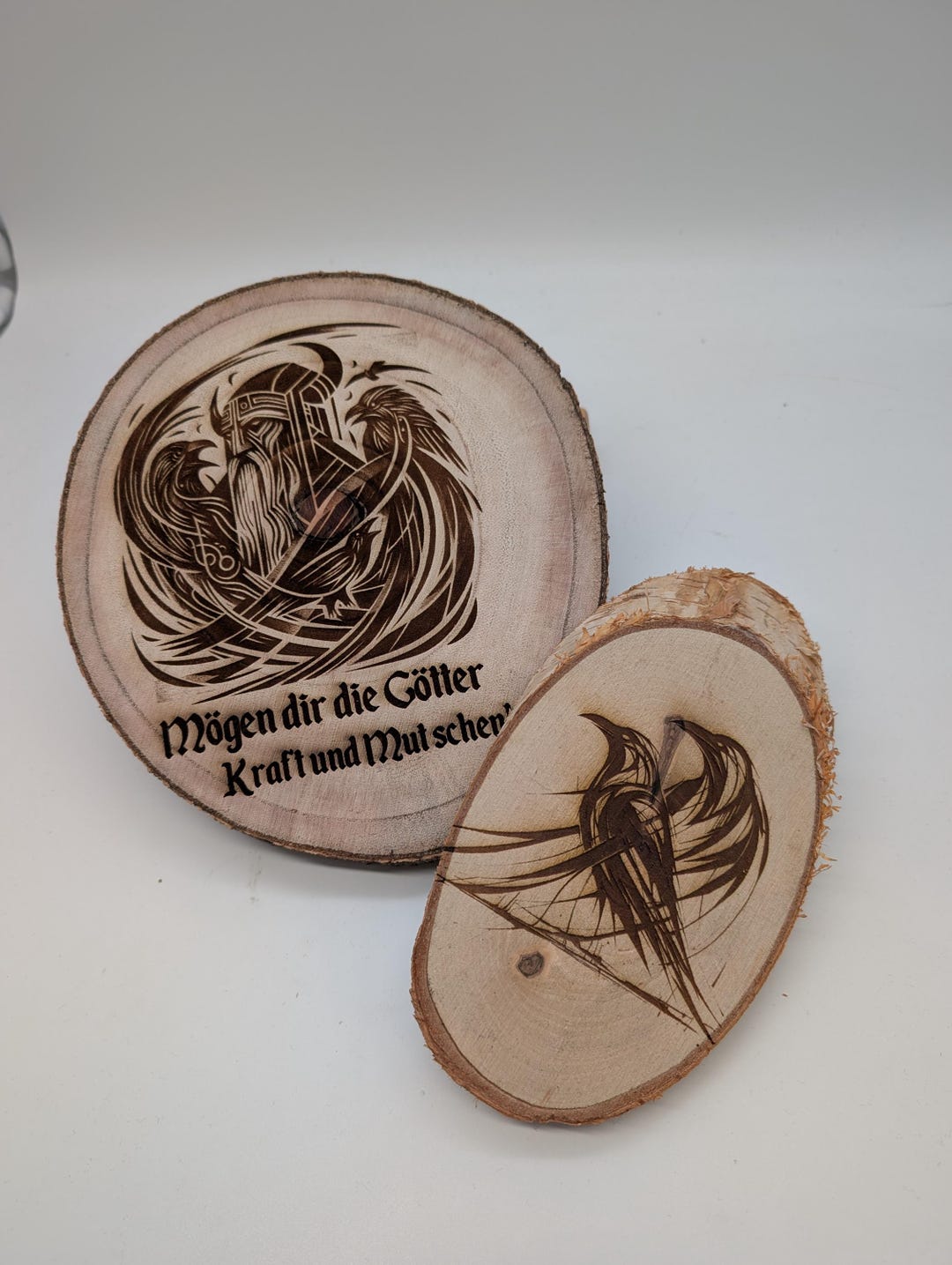 Personalized Wooden Disc With Bark – Natural Wood Decoration 20–25 Cm ...