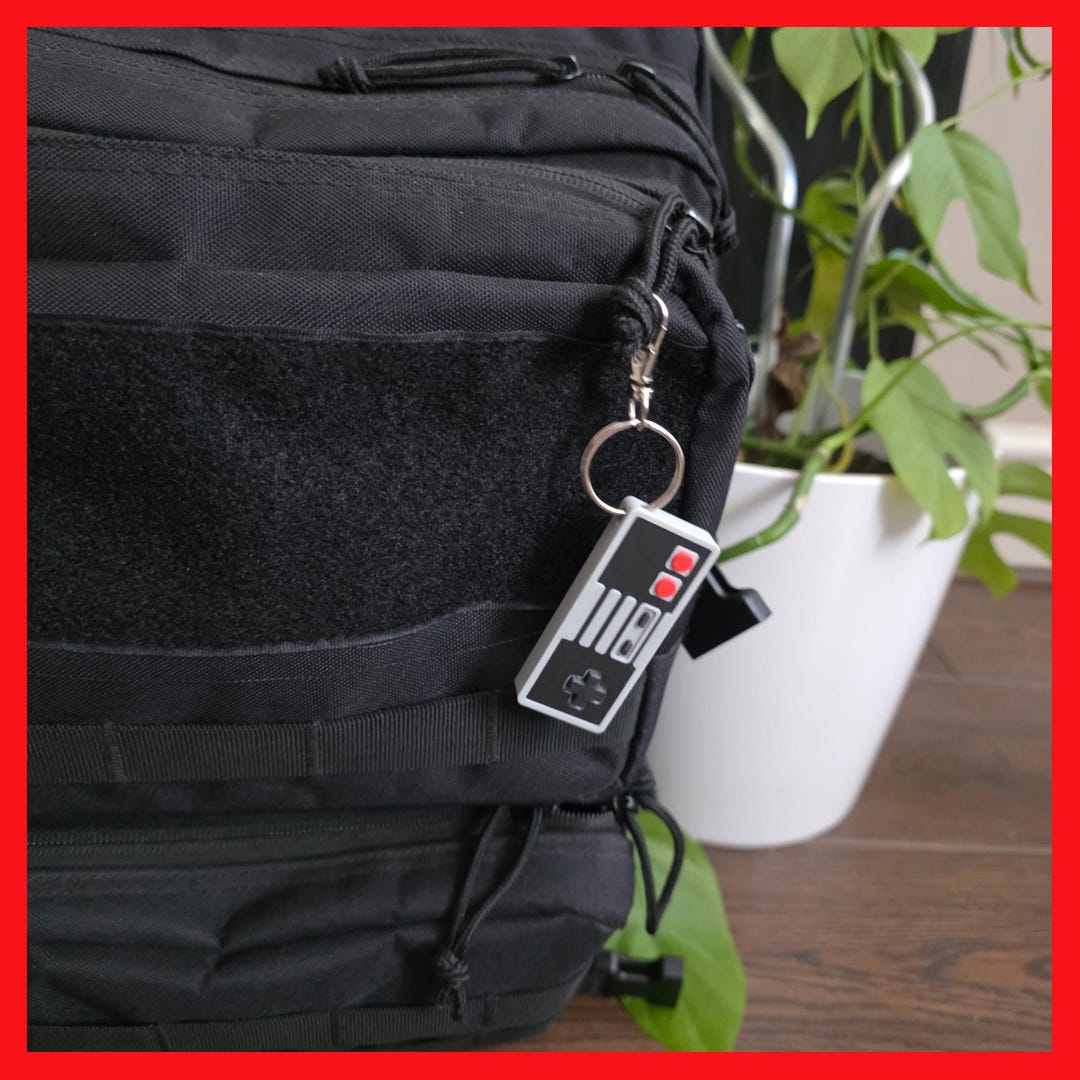 NES Controller Inspired Keychain – 3D Printed Retro Gamer Charm ...