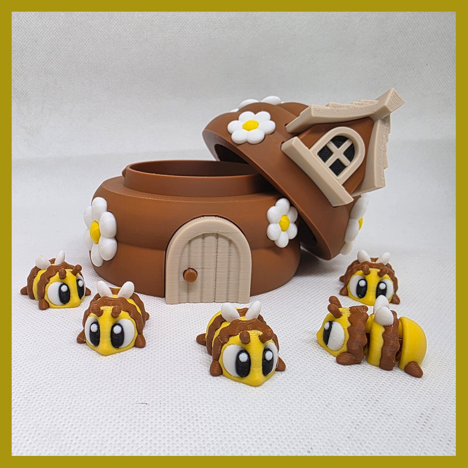 Beehive + Bees Set — Beehive Container Plus 6 Mini Articulated Bees ...