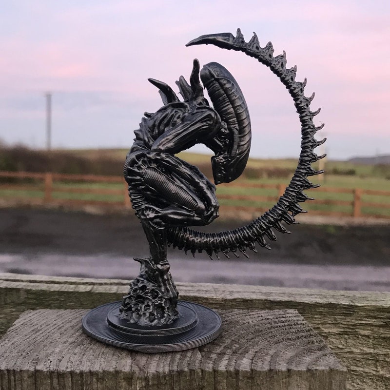 Xenomorph Statue - Etsy