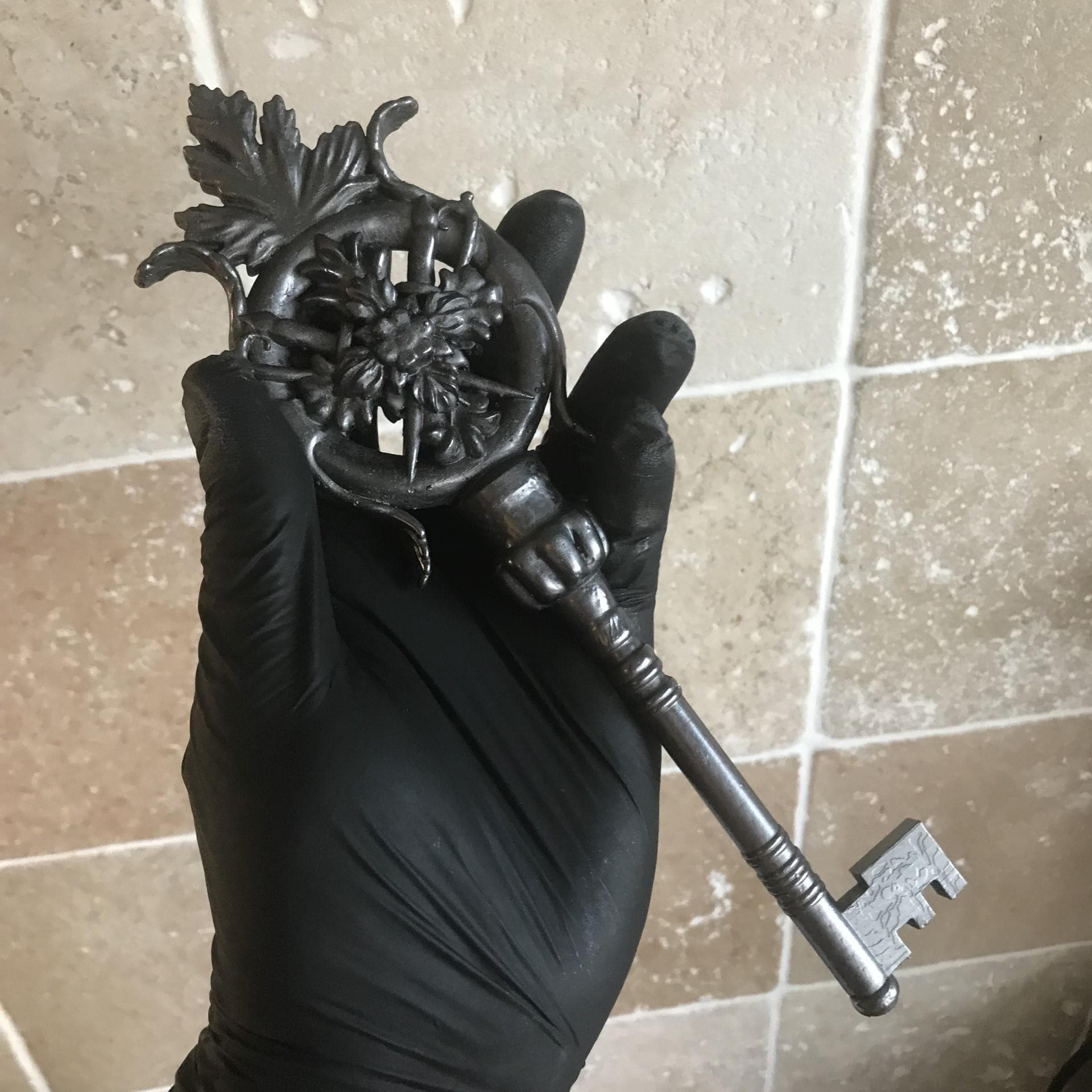 Resident Evil 8 Dimitrescu's Key - Resin Resident Evil Key! High ...