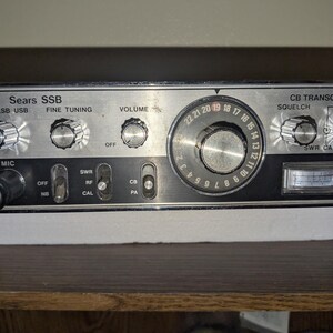 Vintage SEARS SSB Citizens Band Two-way Radio - Model No 934-36772600 ...