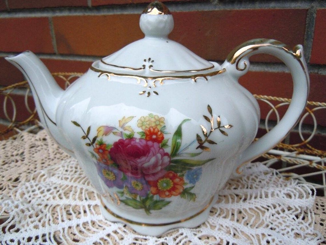 Vintage Musical Porcelain Tea Pot - Rose Motif With Gold Trim - Etsy