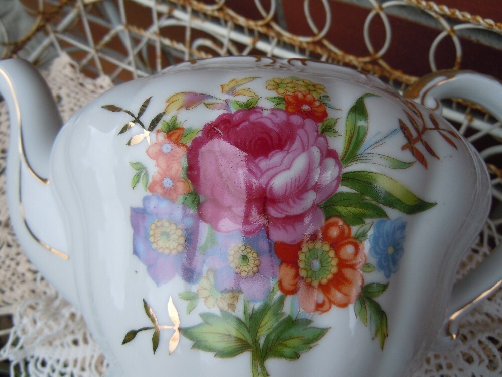 Vintage Musical Porcelain Tea Pot - Rose Motif With Gold Trim - Etsy