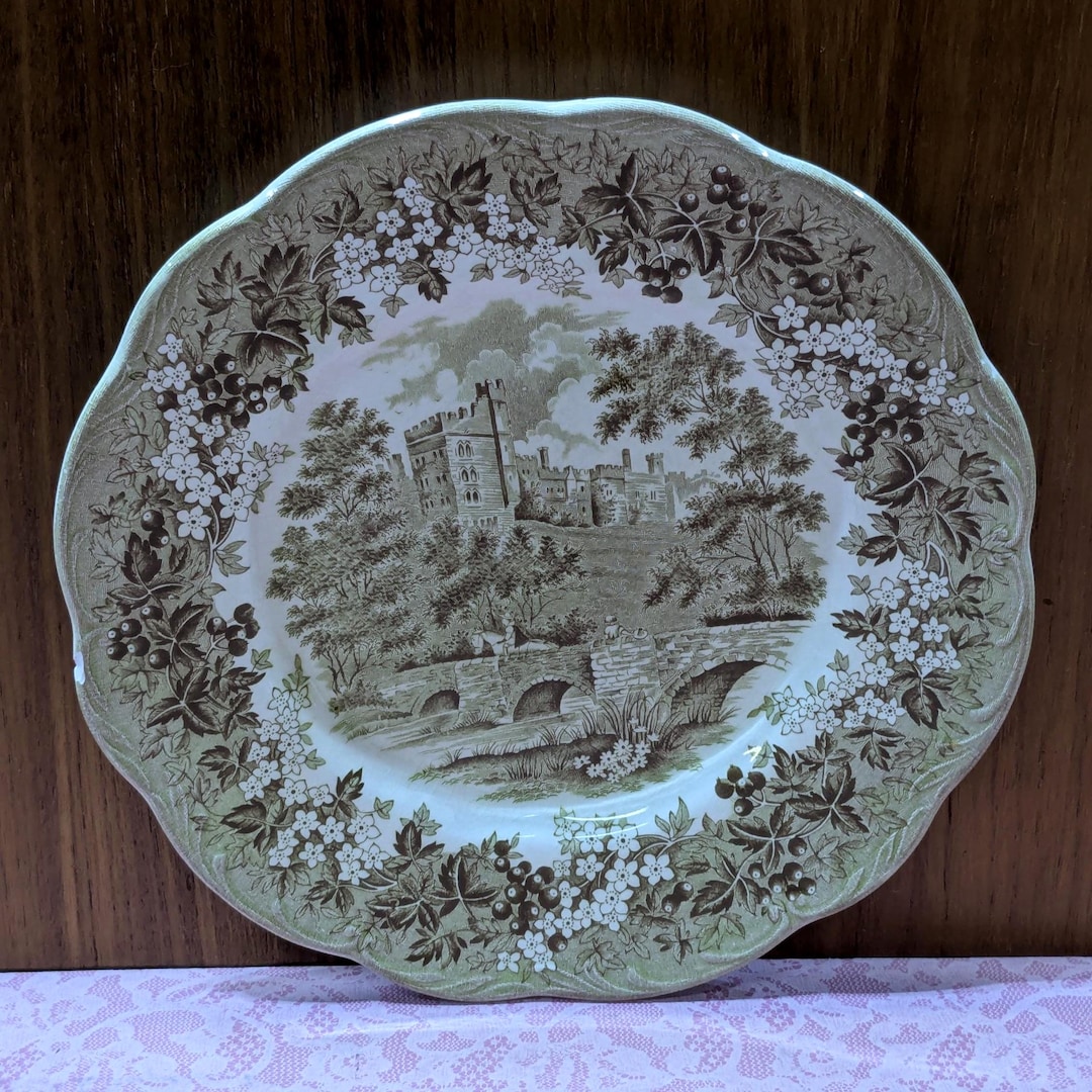 Haddon Hall Dinner Plates - J & G Meakin Romantic England Green - Set ...