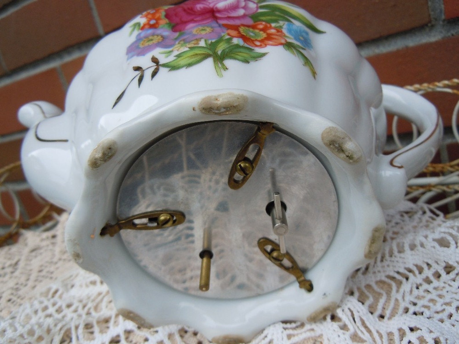 Vintage Musical Porcelain Tea Pot - Rose Motif With Gold Trim - Etsy