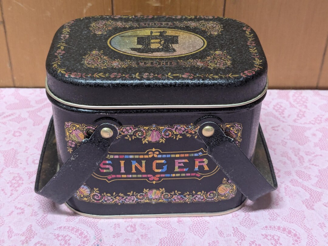 Vintage Collectible Singer Sewing Machine Hinged Lid Tin Fancy Design ...