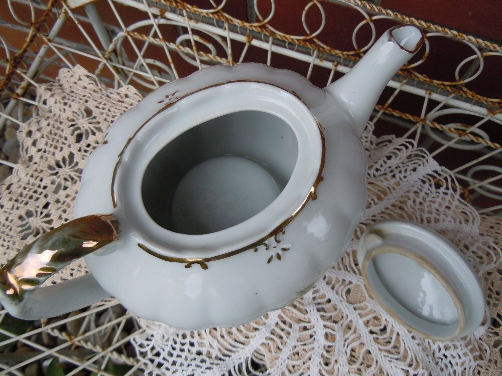 Vintage Musical Porcelain Tea Pot - Rose Motif With Gold Trim - Etsy