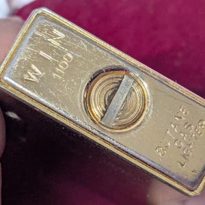Vintage Collectible WIN 1100 Butane Gas Cigarette Lighter in Original ...