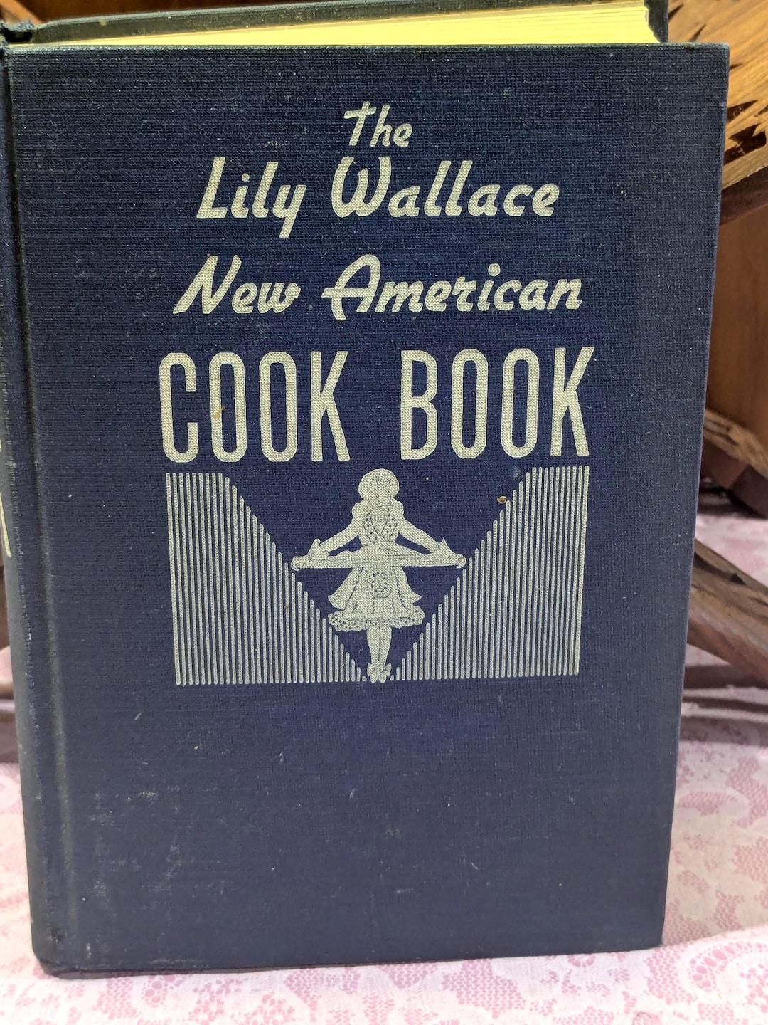 The Lily Wallace New American Cook Book: ©1944 - Etsy