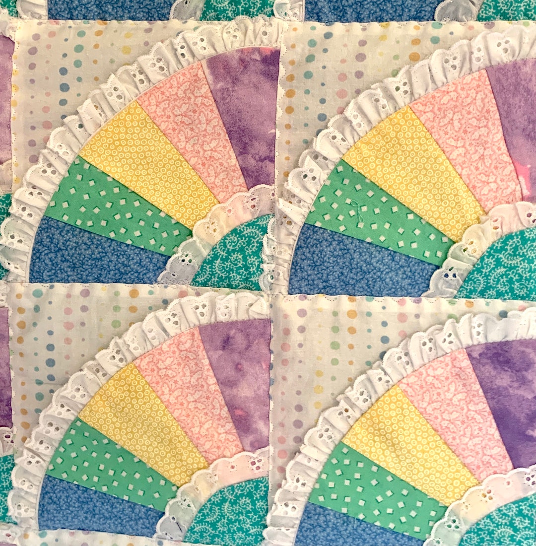 Pastel Fan Quilt With Eyelet Lace Trim - Etsy