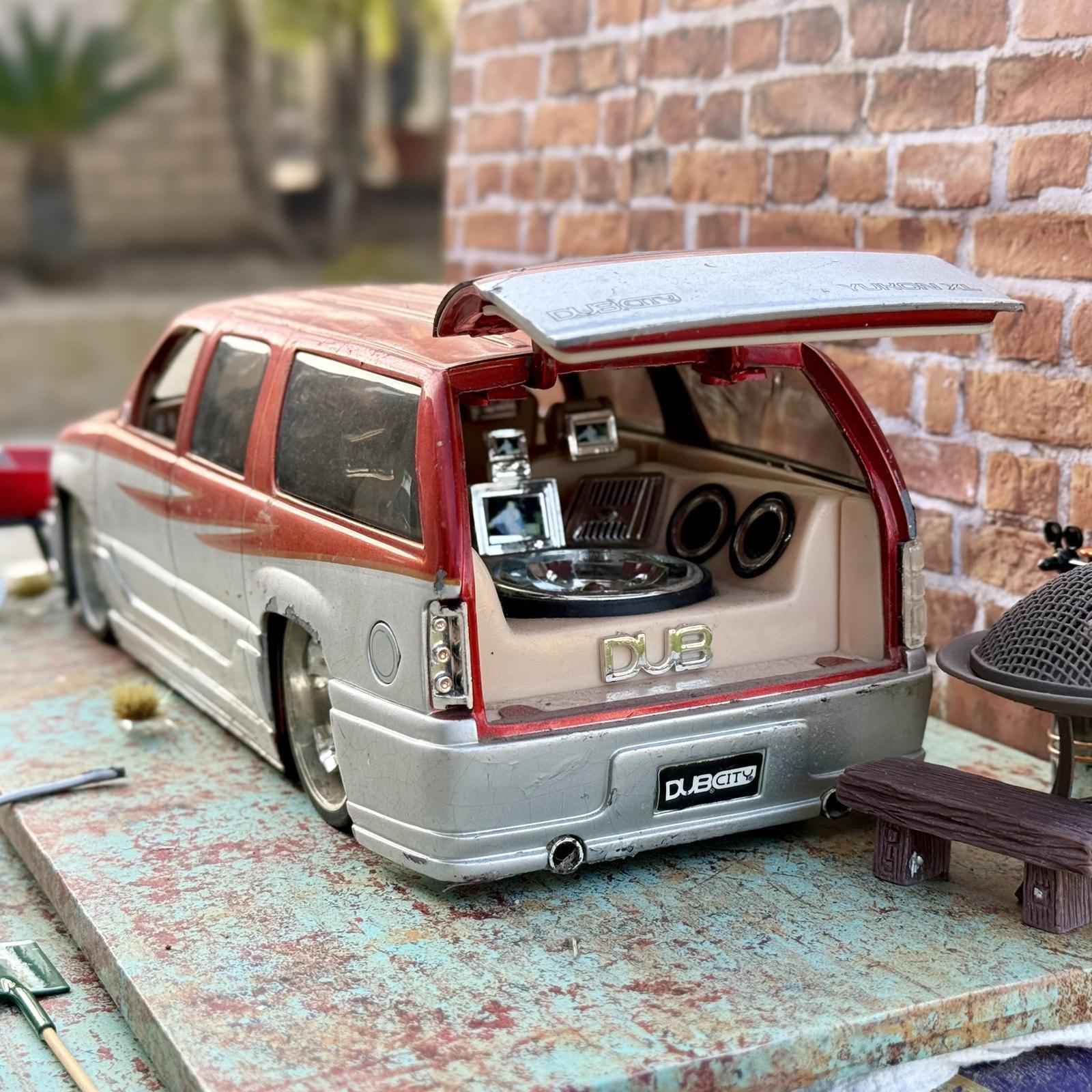 1/18 Scale GMC Yukon Denali JADA DUB City | Barn Find Model Car - Etsy