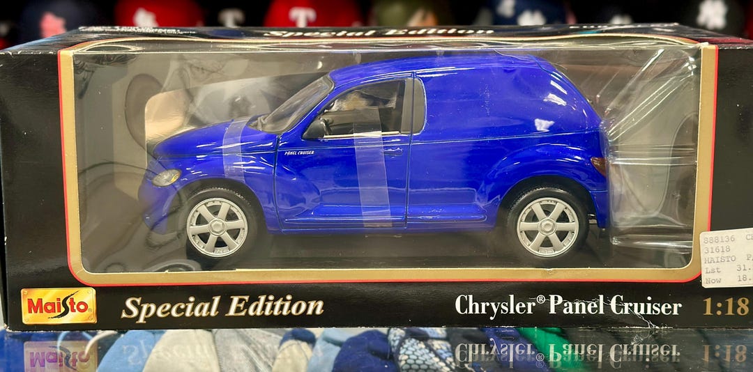 1/18 Chrysler Panel PT Cruiser Blue | Vintage Scale Model Car | New Old ...
