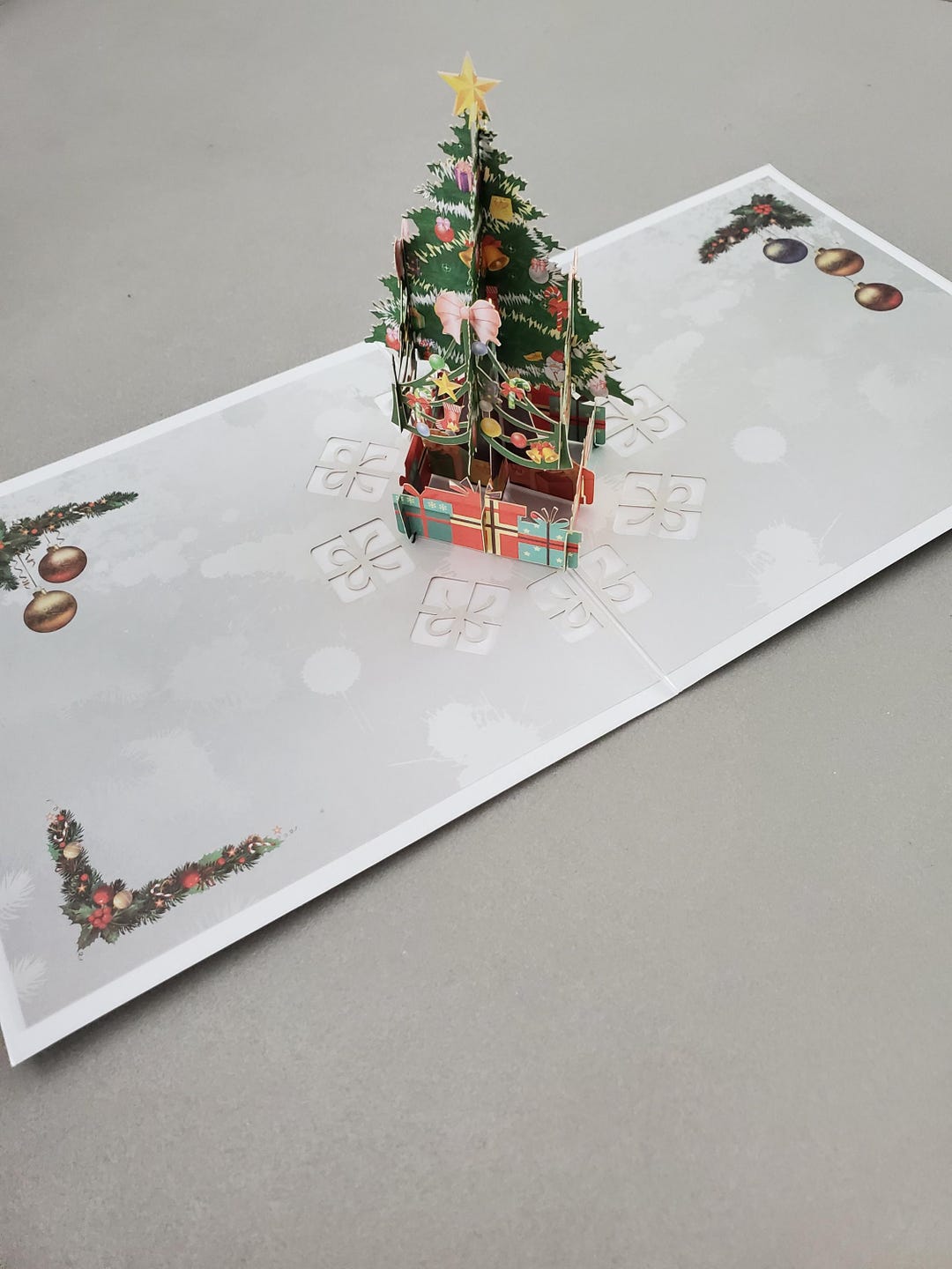 Christmas Unique 3D Popup Christmas Tree With Presents Holiday Greeting ...