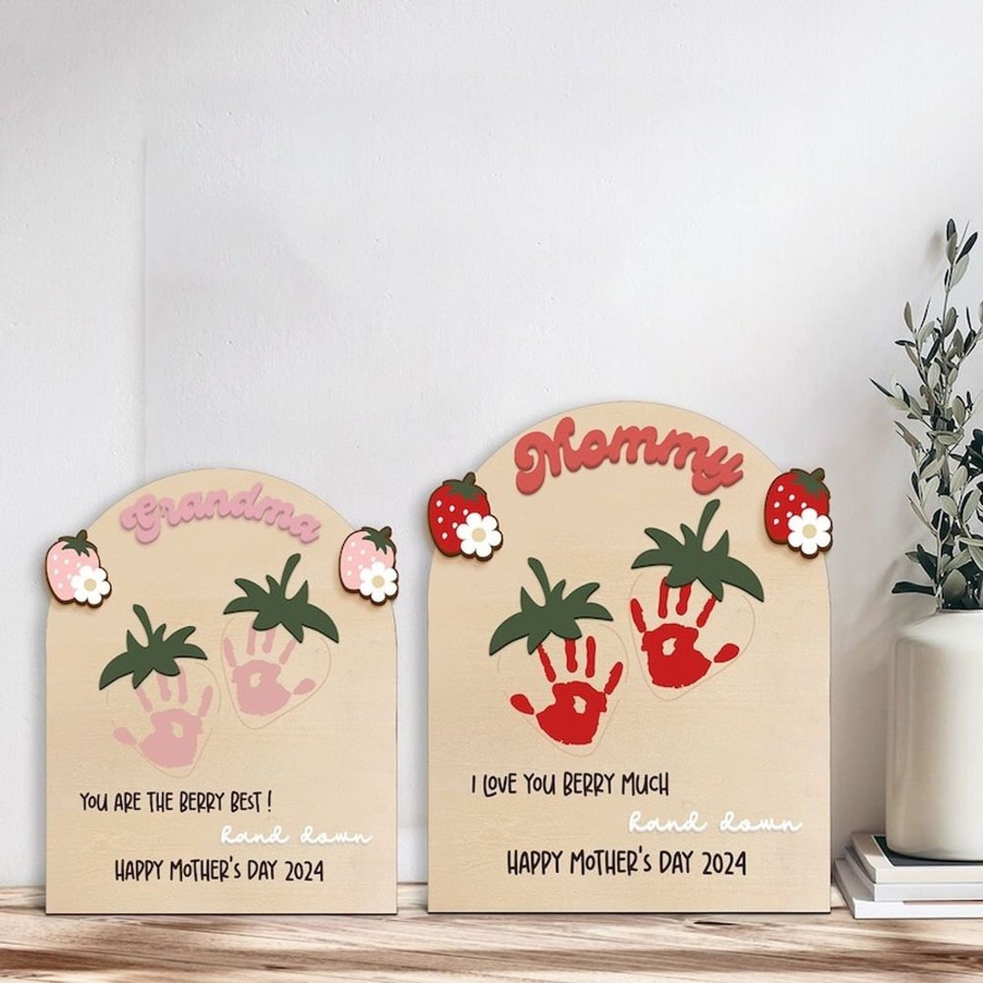 DIY Handprint Personalized Mother's Day Wooden Sign, I Love You Berry ...