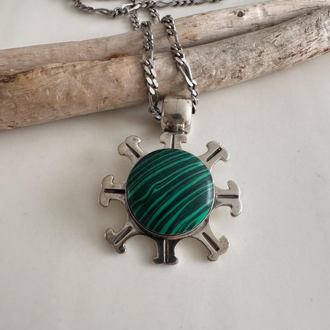 Vintage Large Green Inlay Sterling Silver Sunburst Pendant With Figaro ...