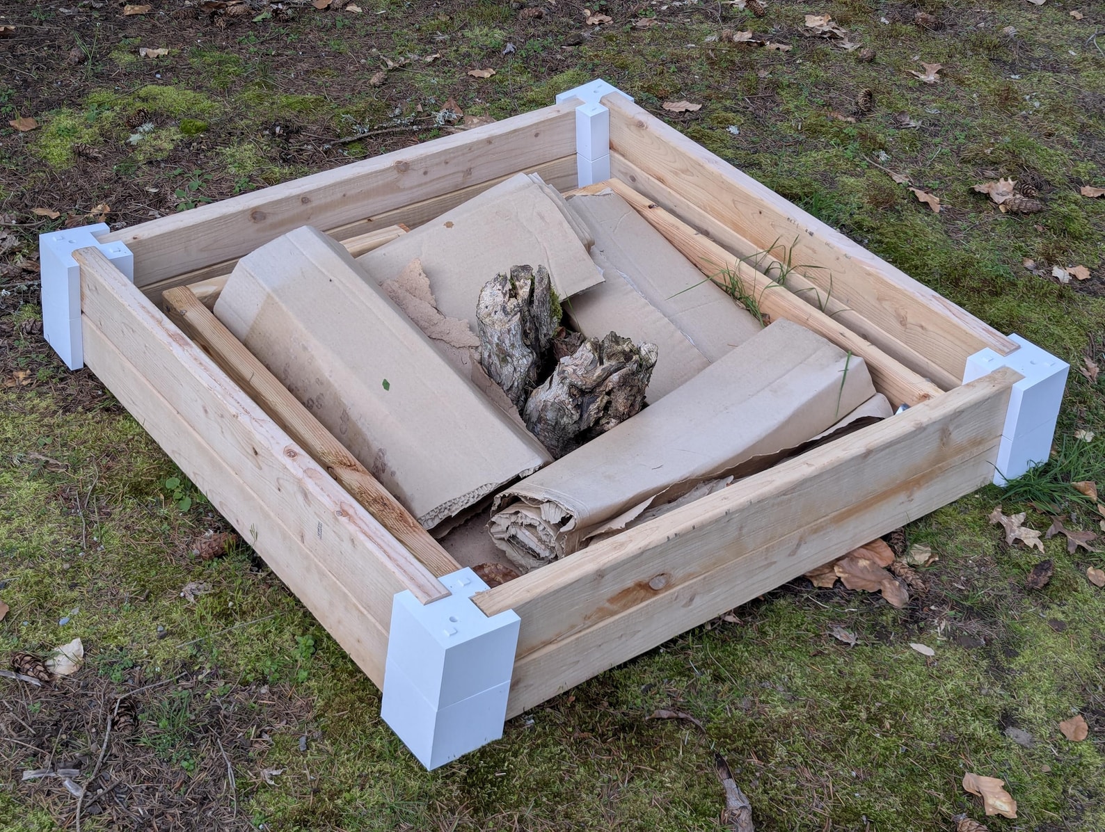 Stackable 2x4 | 2x6 | 2x8 Garden Bed Corner Connector | White PETG ...