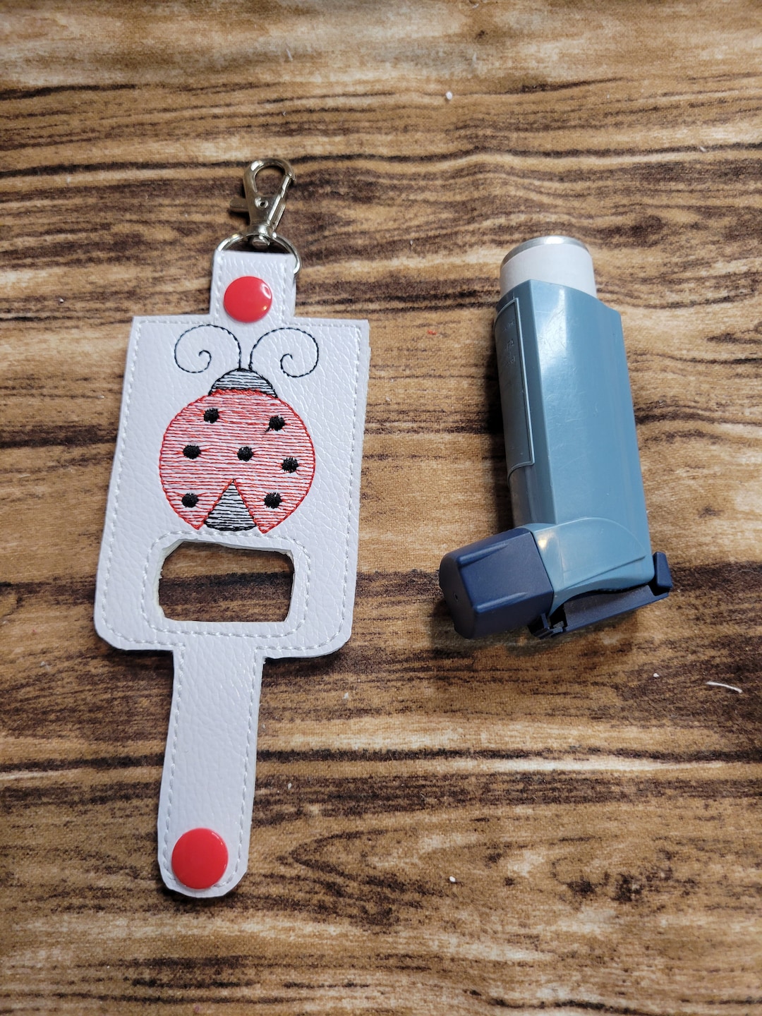 Ladybug Shaped Inhaler Holder Keychain, Cute Lady Bug Inhaler Holder ...