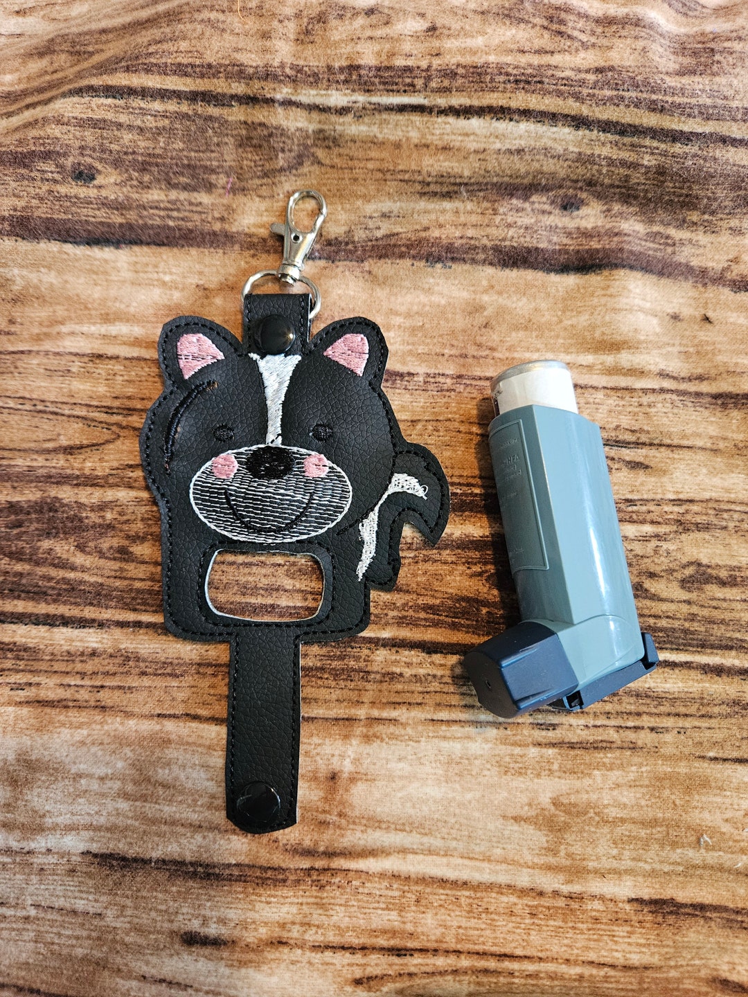 Skunk Inhaler Holder Keychain, Cute Stinker Inhaler Holder Case Key Fob ...