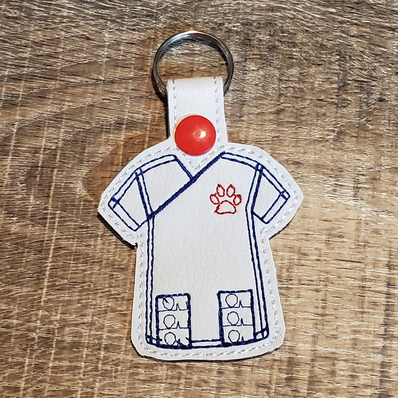 Scrub Top Keychain, Medical Career Key Chain Doctor, Nurse, Vet Tech ...