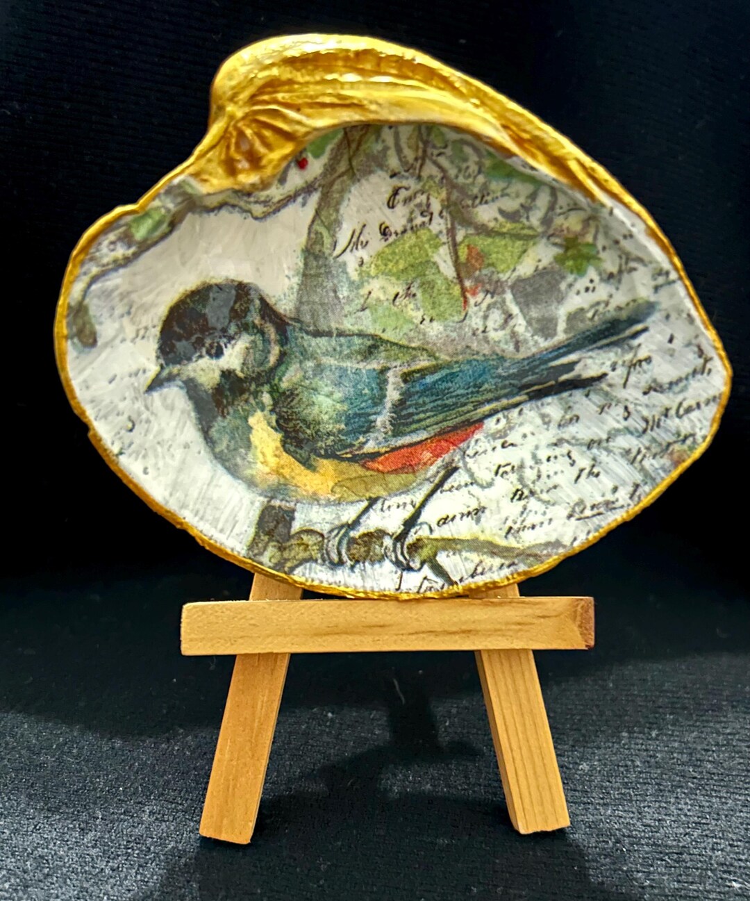 Lovely Bird;large Clam Shell Ring Dish; Jewlery Dish; Decoupaged Clam ...