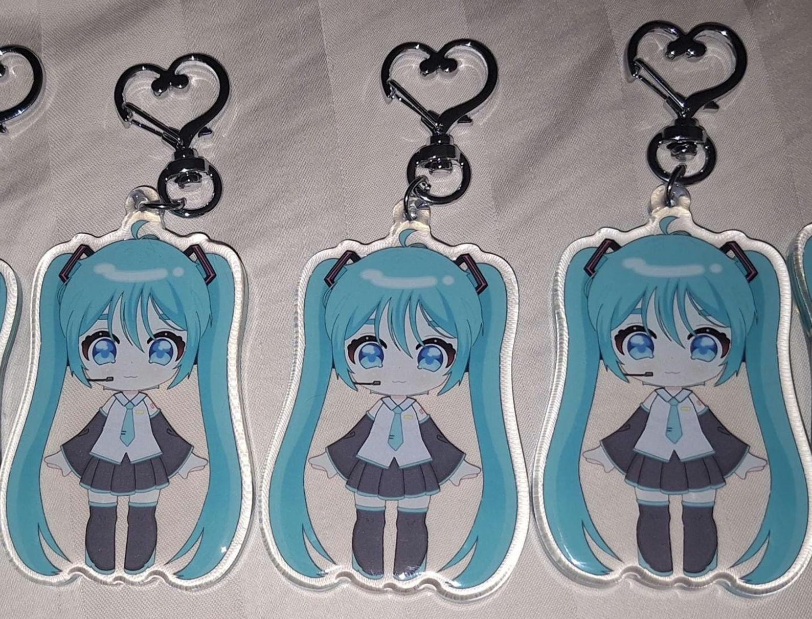 Hatsune Miku Keychain / Heart Clasp Keychain /anime Vocaloid Charm ...