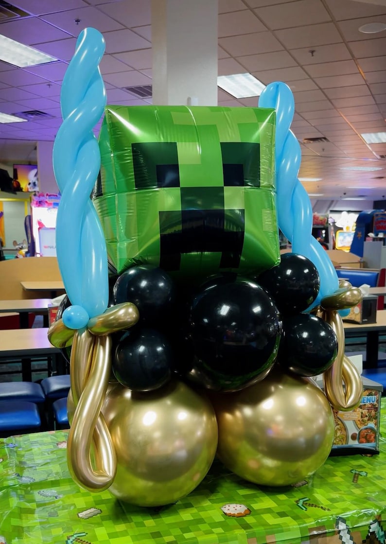 Minecraft Creeper & TNT Balloon Kit With Black, Silver, Gold, and Blue ...