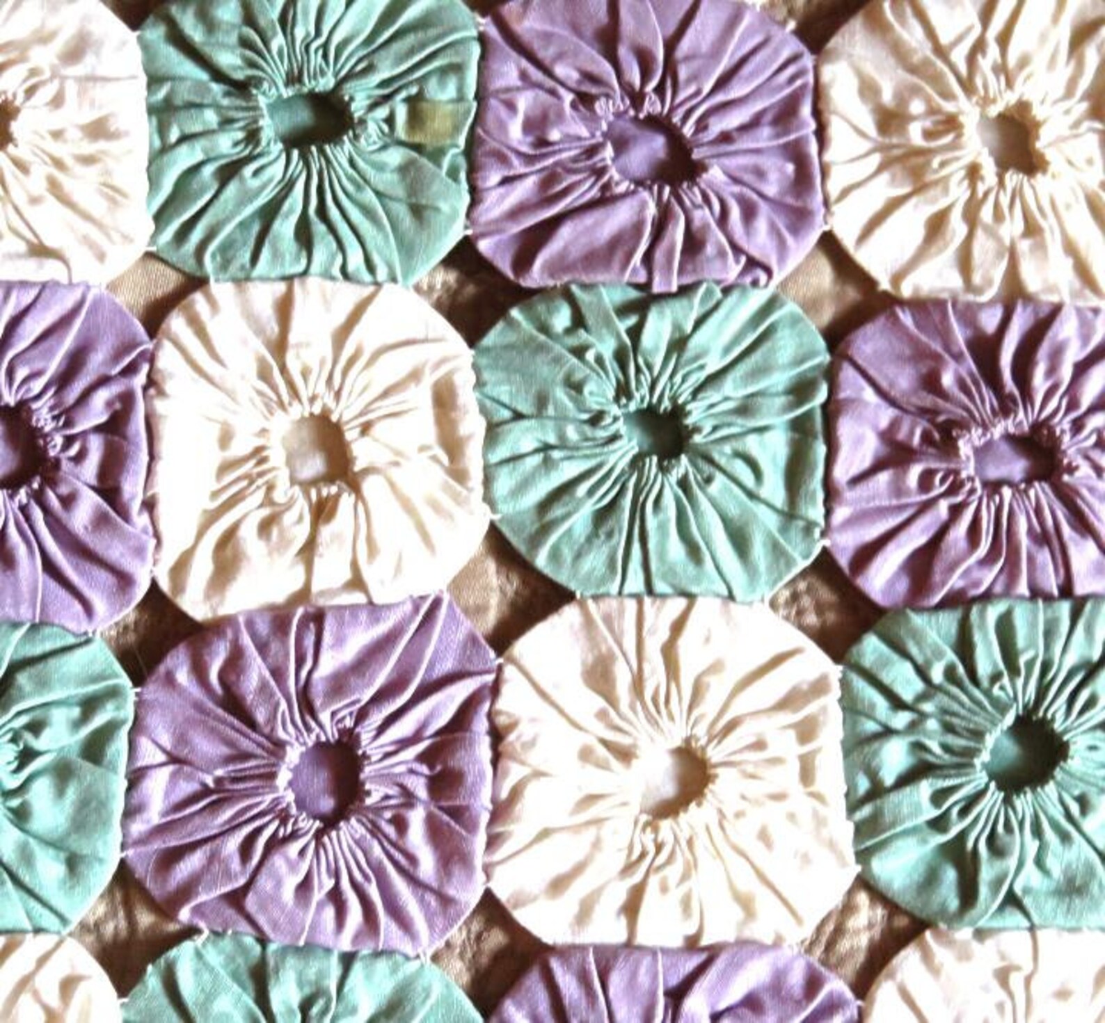 ANTIQUE POPCORN Yoyo QUILT 88x89 1162 Rosettes | Etsy