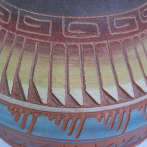 NAVAJO DINE Pottery,handmade,hand Painted,4 1/2" High,incised Patterns ...