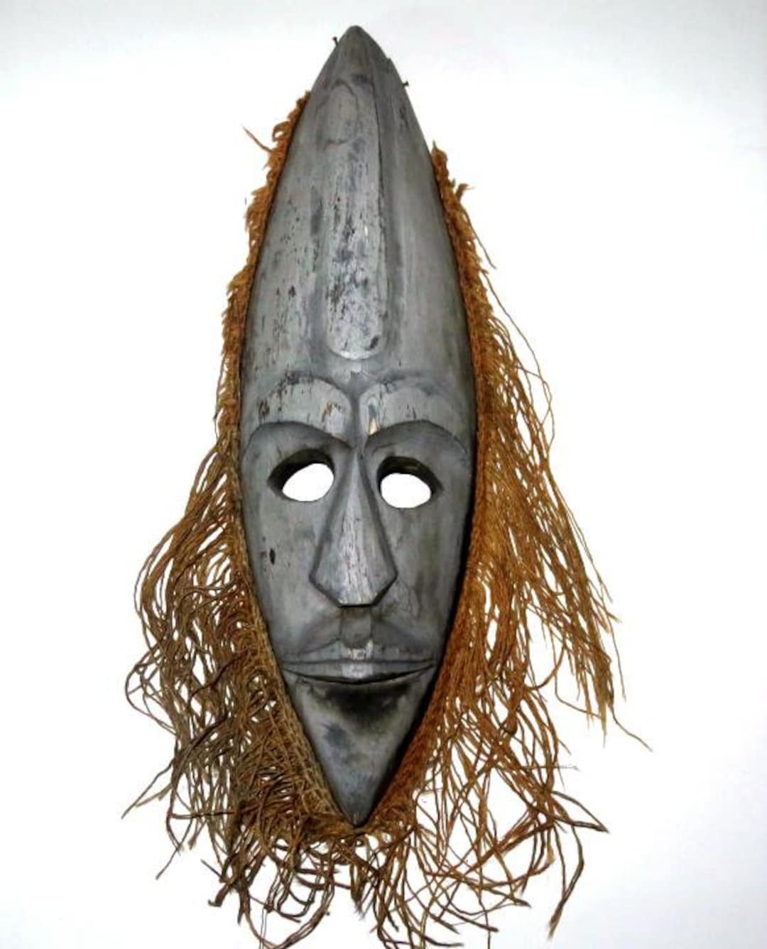 VINTAGE AFRICAN 19" Mask,hand Carved,wood and Raffia String,gray,tan ...