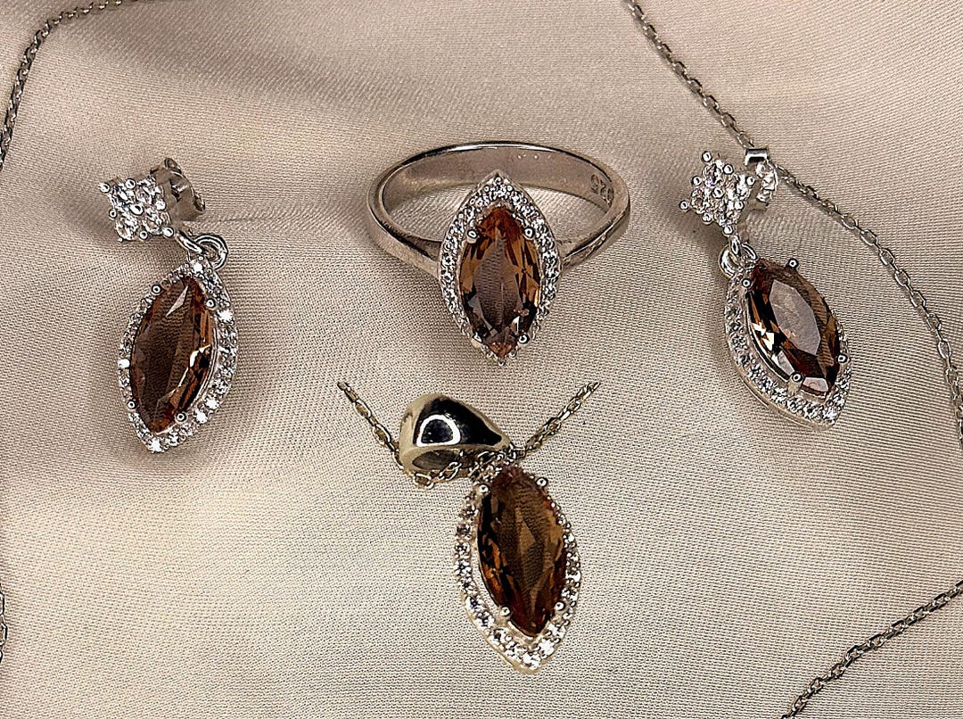 Valentine's Day Gift Zultanite Jewelry Color Changing Stone Unique ...